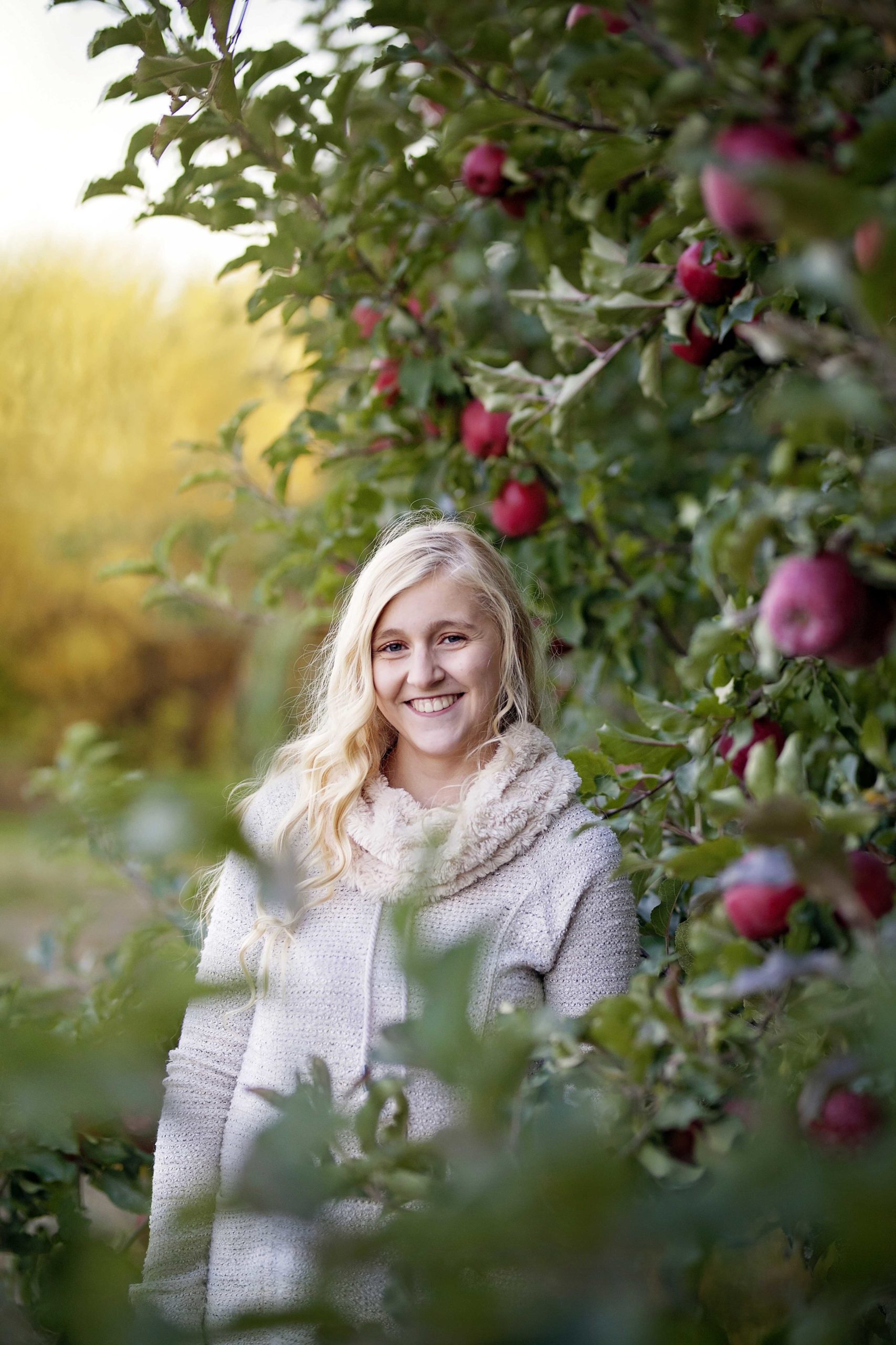 Orchard Senior Portraits in Yakima - naterobinsonphotography.com