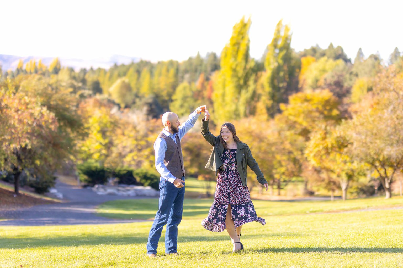 Luscious Fall Colors at UI Arboretum Engagement Session ...