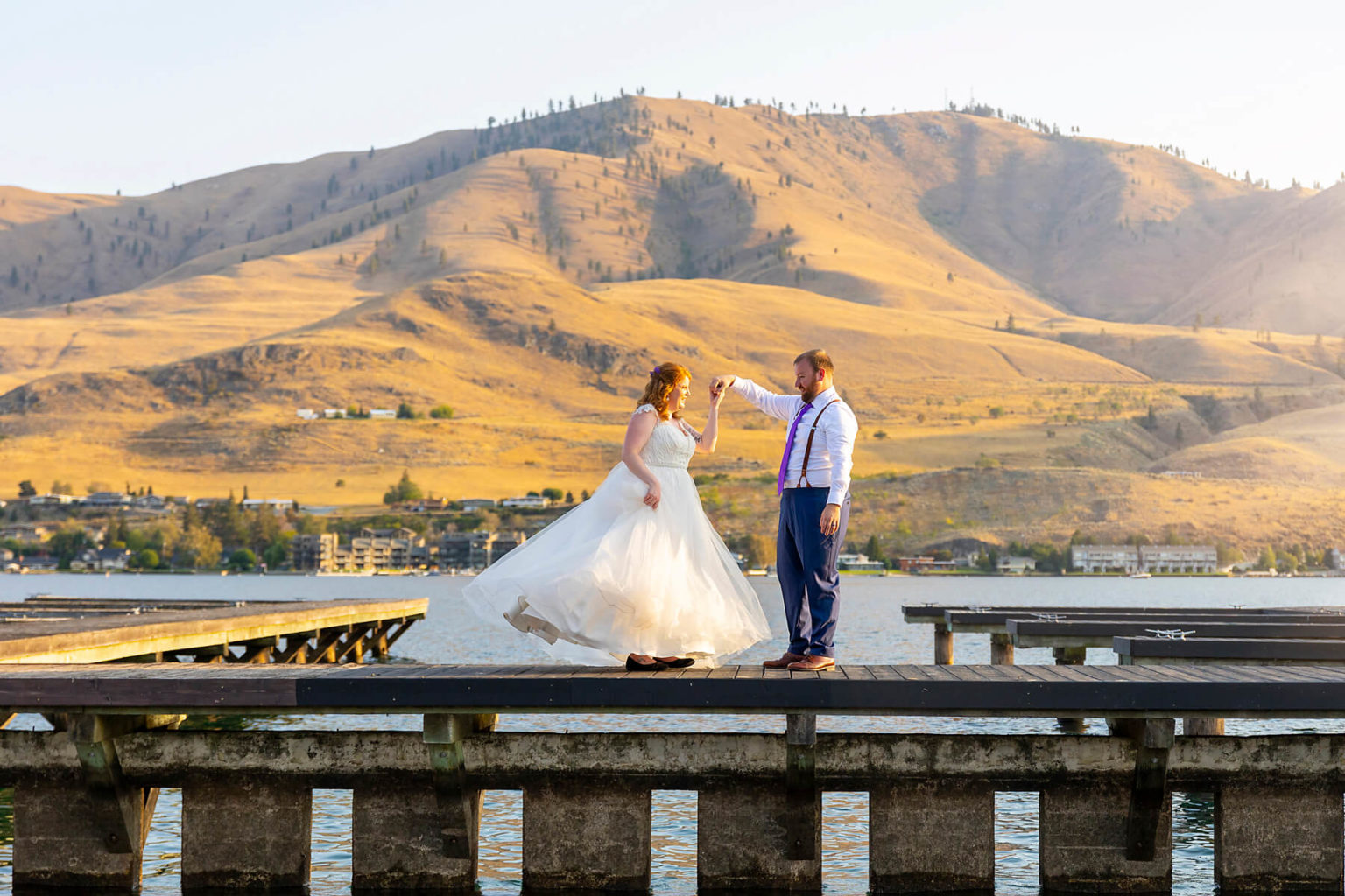 Dockside Wedding at Darnell’s Resort on Lake Chelan - naterobinsonphotography.com